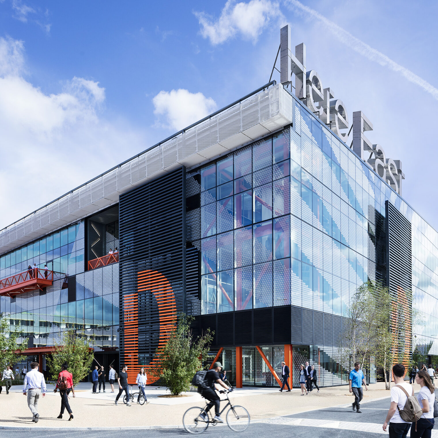 Forget gold – Here East scores platinum for bringing world class connectivity to Queen Elizabeth ...